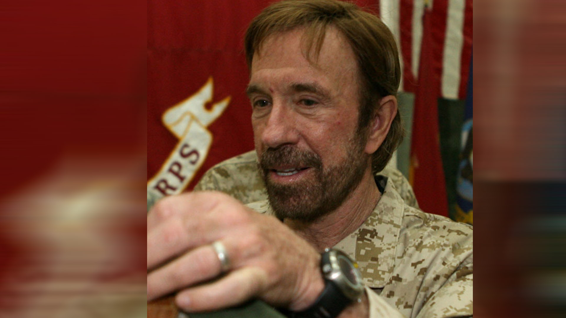Chuck Norris empfiehlt christliche Unis